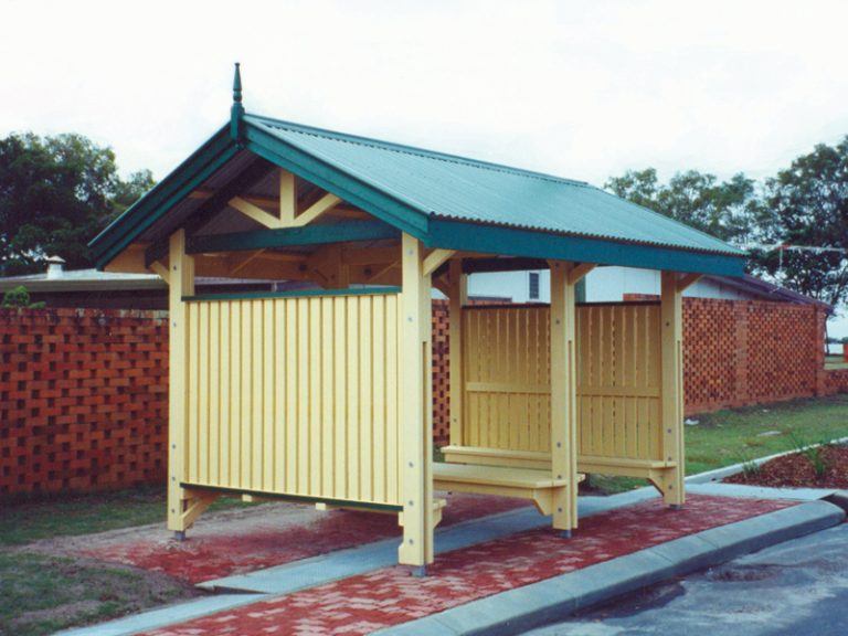 Bathurst Timber Bus Shelter - Landmark Products