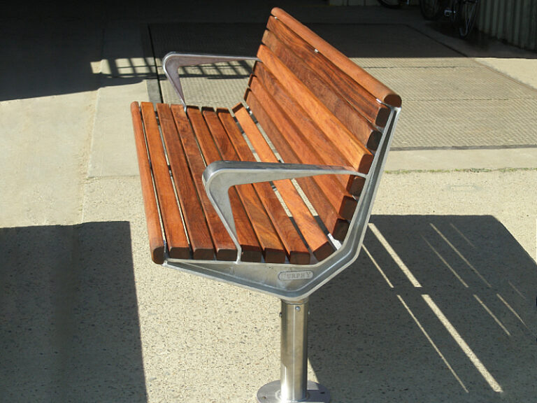 Promenade Seating - Landmark Products